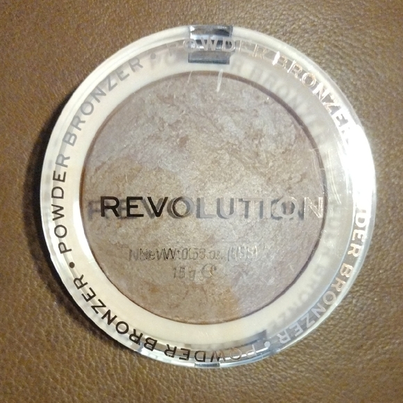 Revolution | Makeup | Revolution Powder Bronzer Reloaded Nip | Poshmark